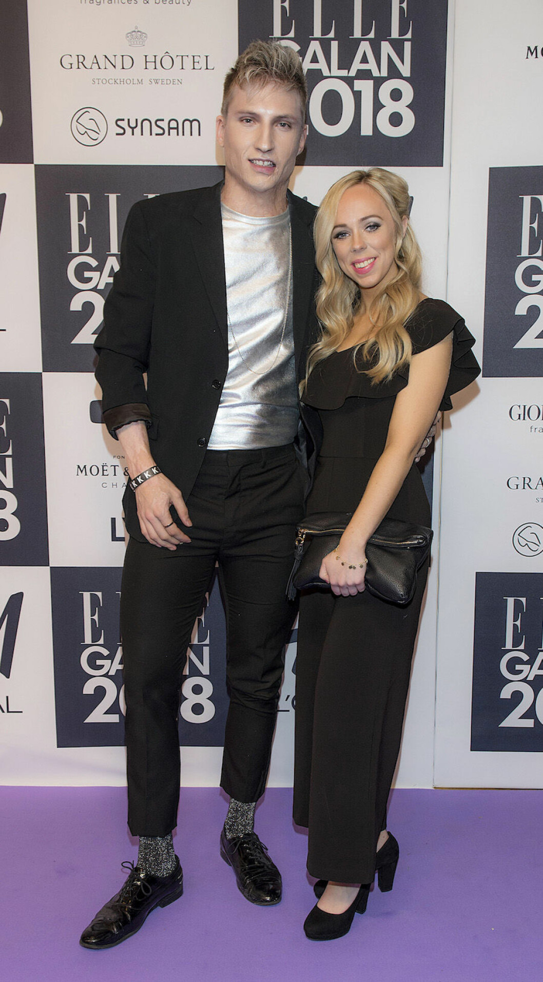 Axel Schylströms stöd från flickvännen efter svåra operationen: "Lyx ...