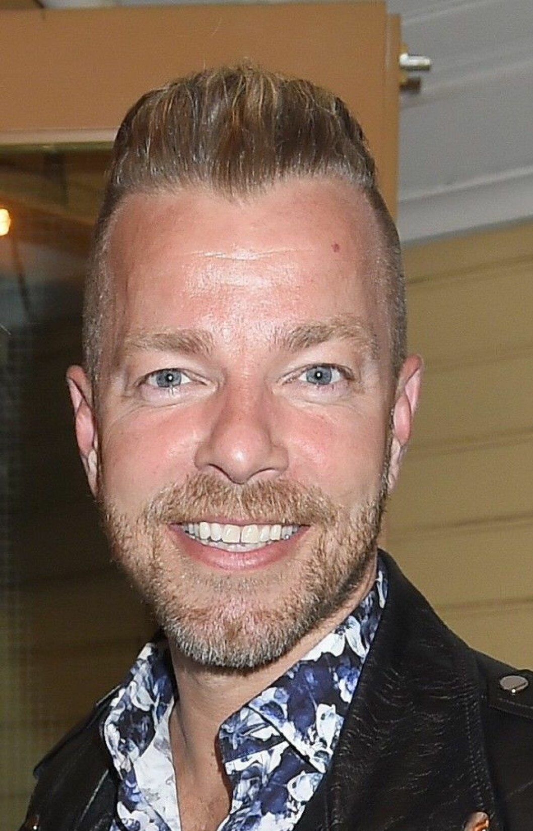 Casper Janebrink om galna frisyren: "Ovanligt med killar som har fläta ...